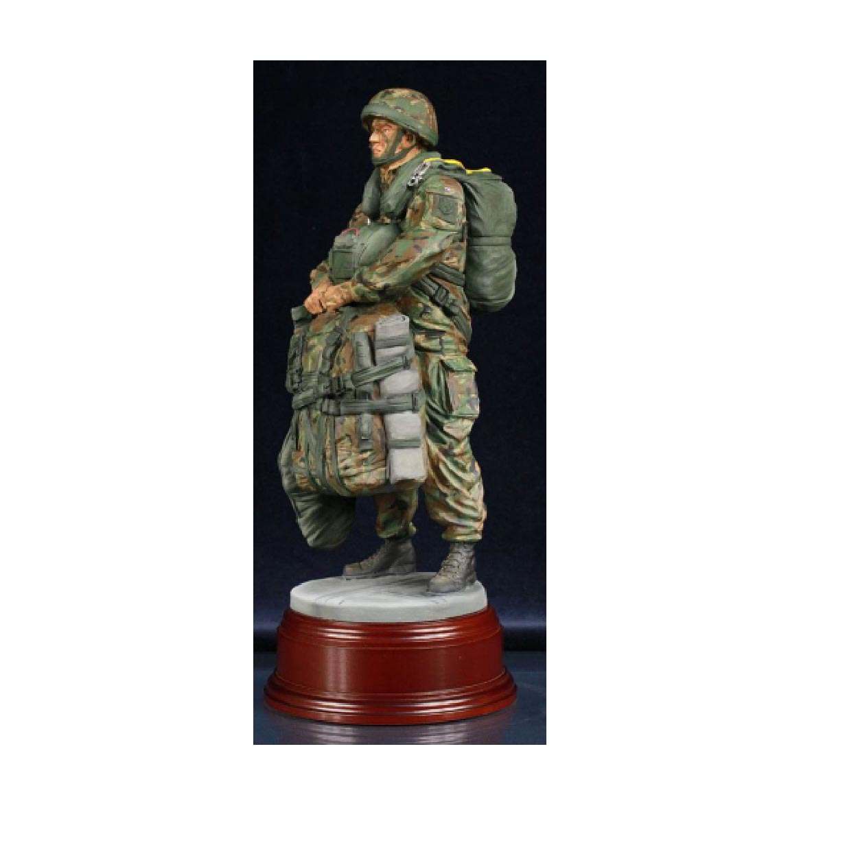 Kneeling Signalman Bronze Figure - RAF Regiment Heritage